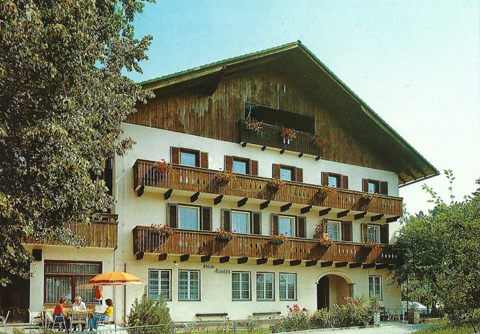 Pension Kaschitz mit Gasthof – Pächter H. Turk 1985 – Krumpendorfchronik